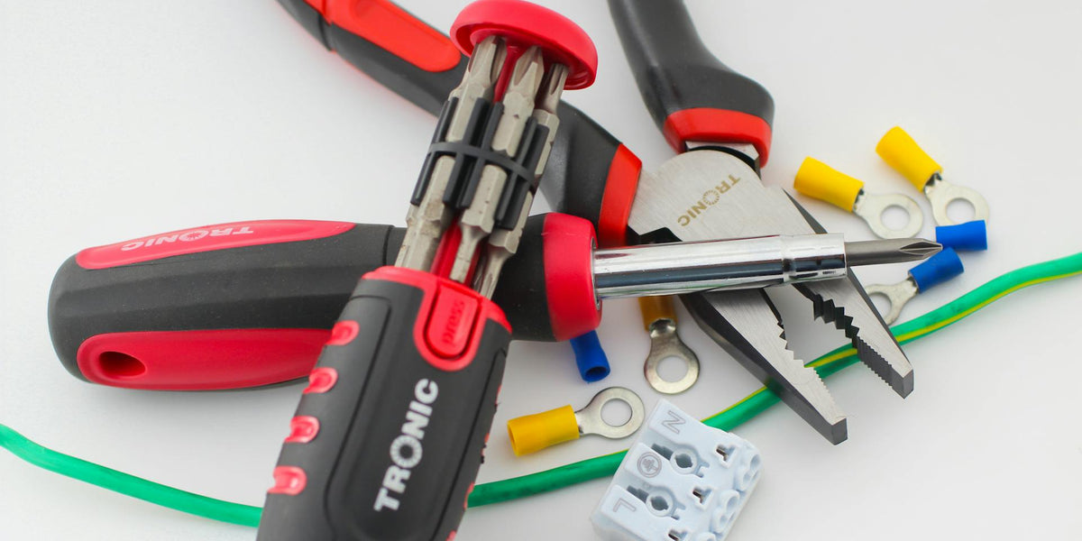 How to fit and replace electrical sockets — Homesmart